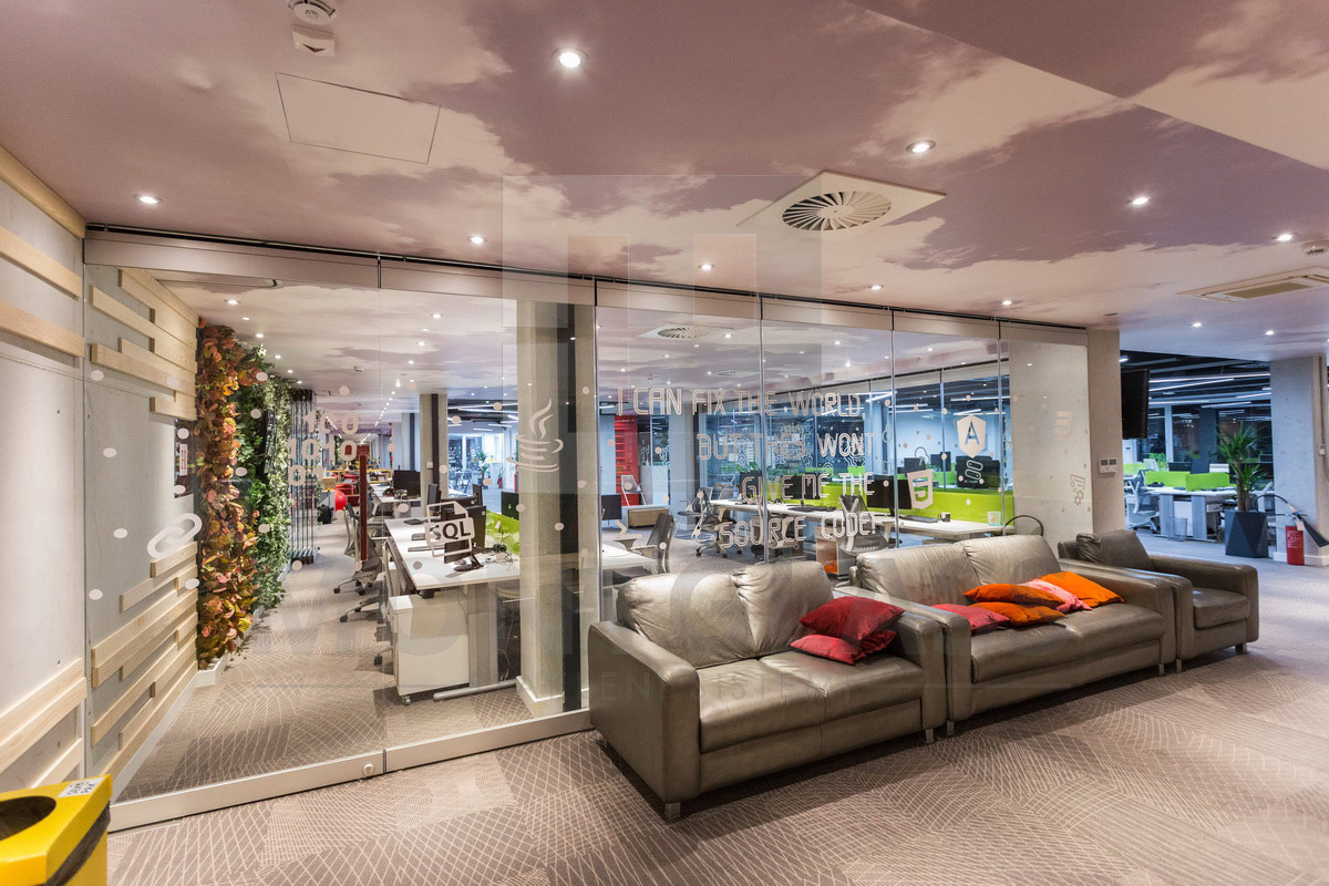 COMTRADE-poslovni-prostor-Beograd-MGSW-HSW-stakleni-klizni-zidovi-6 ...