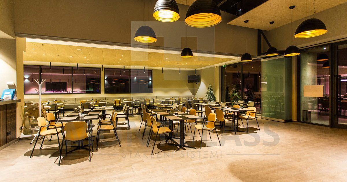 HOTEL-VERDE-restoran-Podgorica-MGSW-HSW-stakleni-klizni-zidovi-1 Mont Glass